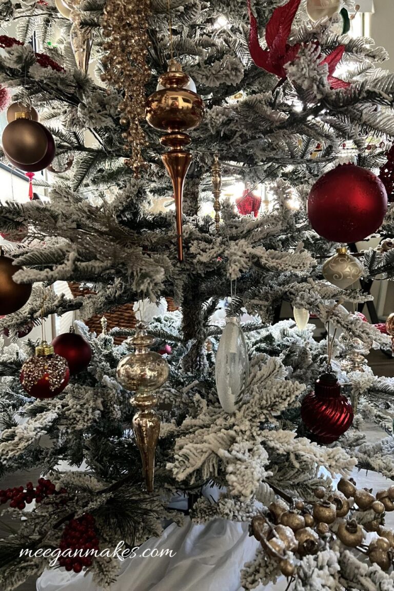 King of Christmas Tree Review - What Meegan Makes